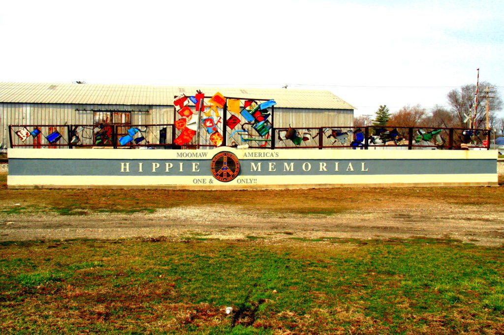 The One & Only Hippie Memorial – Arcola, Illinois - Cap On A Map
